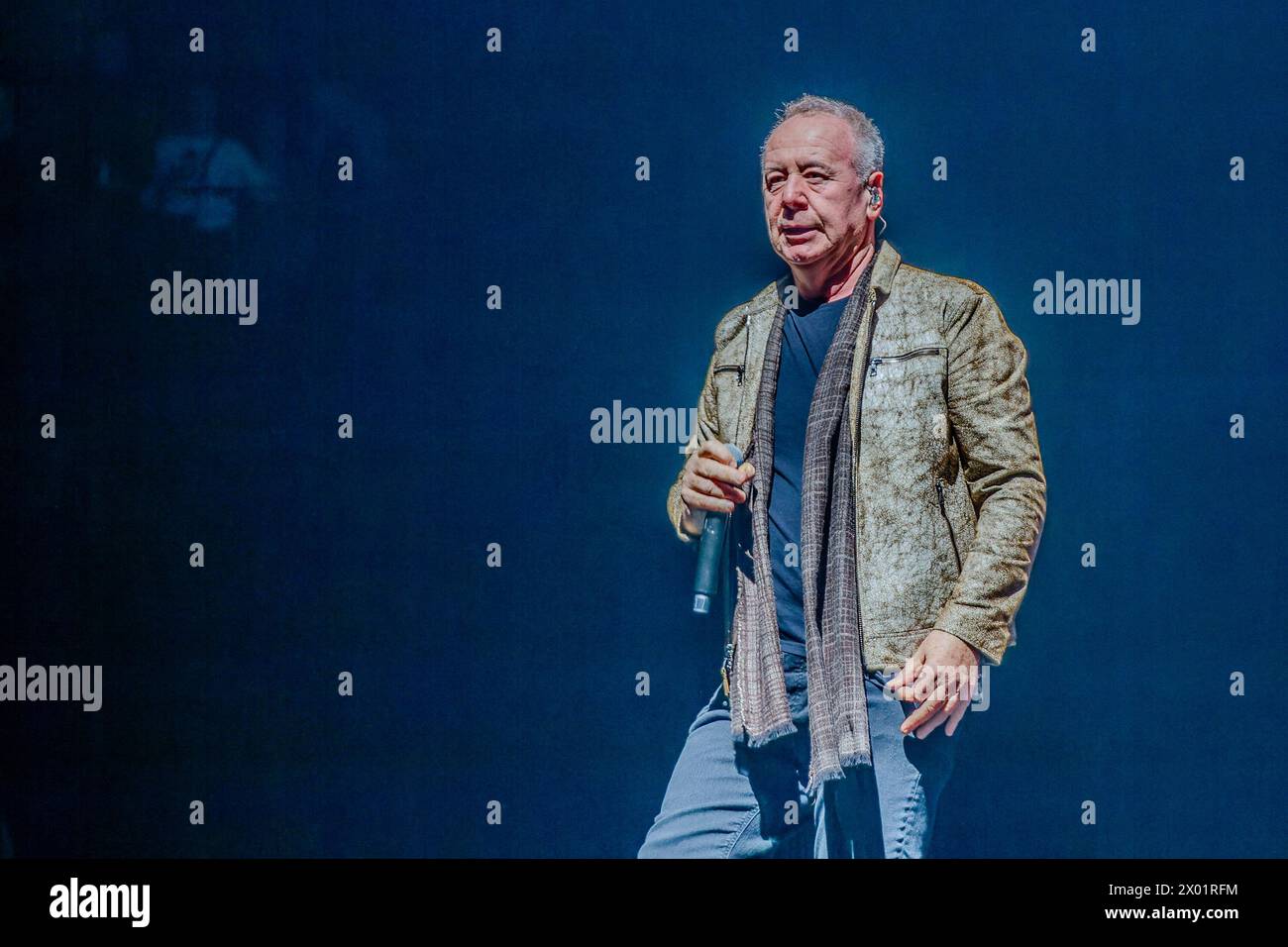 Simple minds global tour hi-res stock photography and images - Alamy
