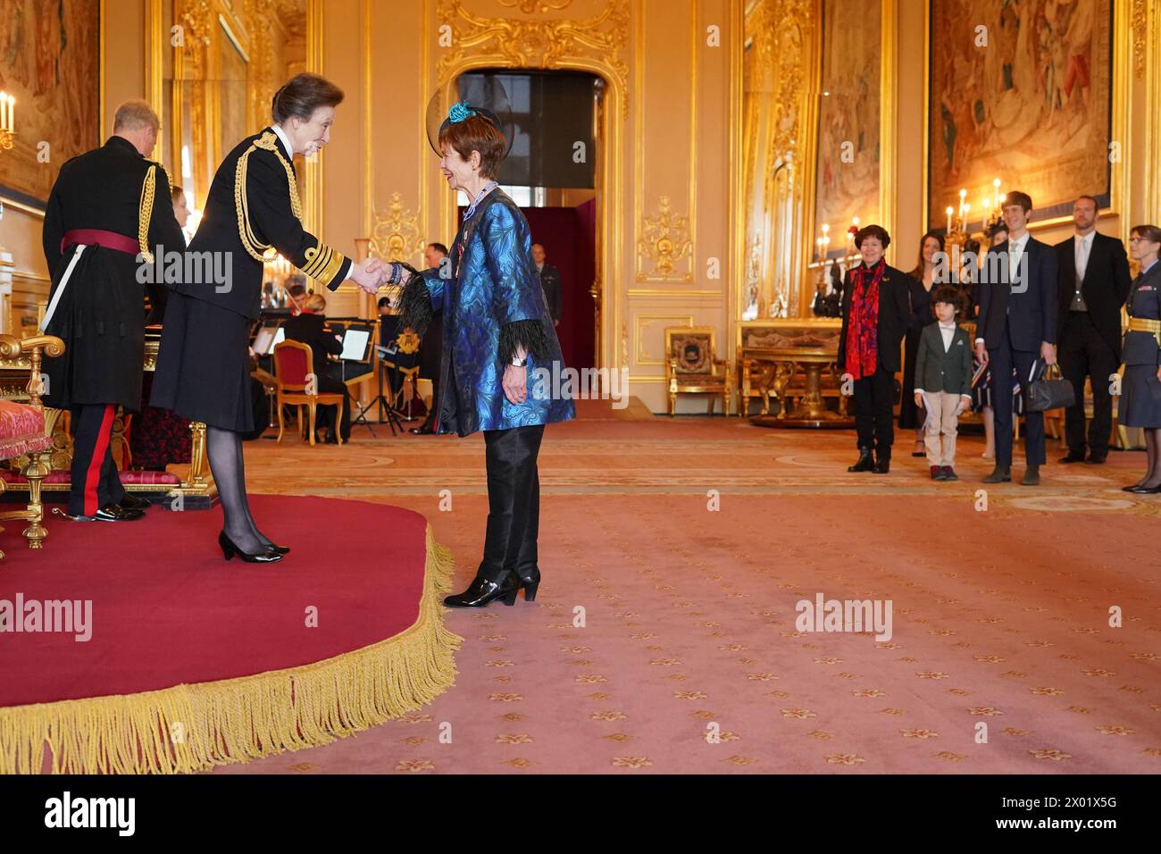 Actress celia imrie hi-res stock photography and images - Alamy