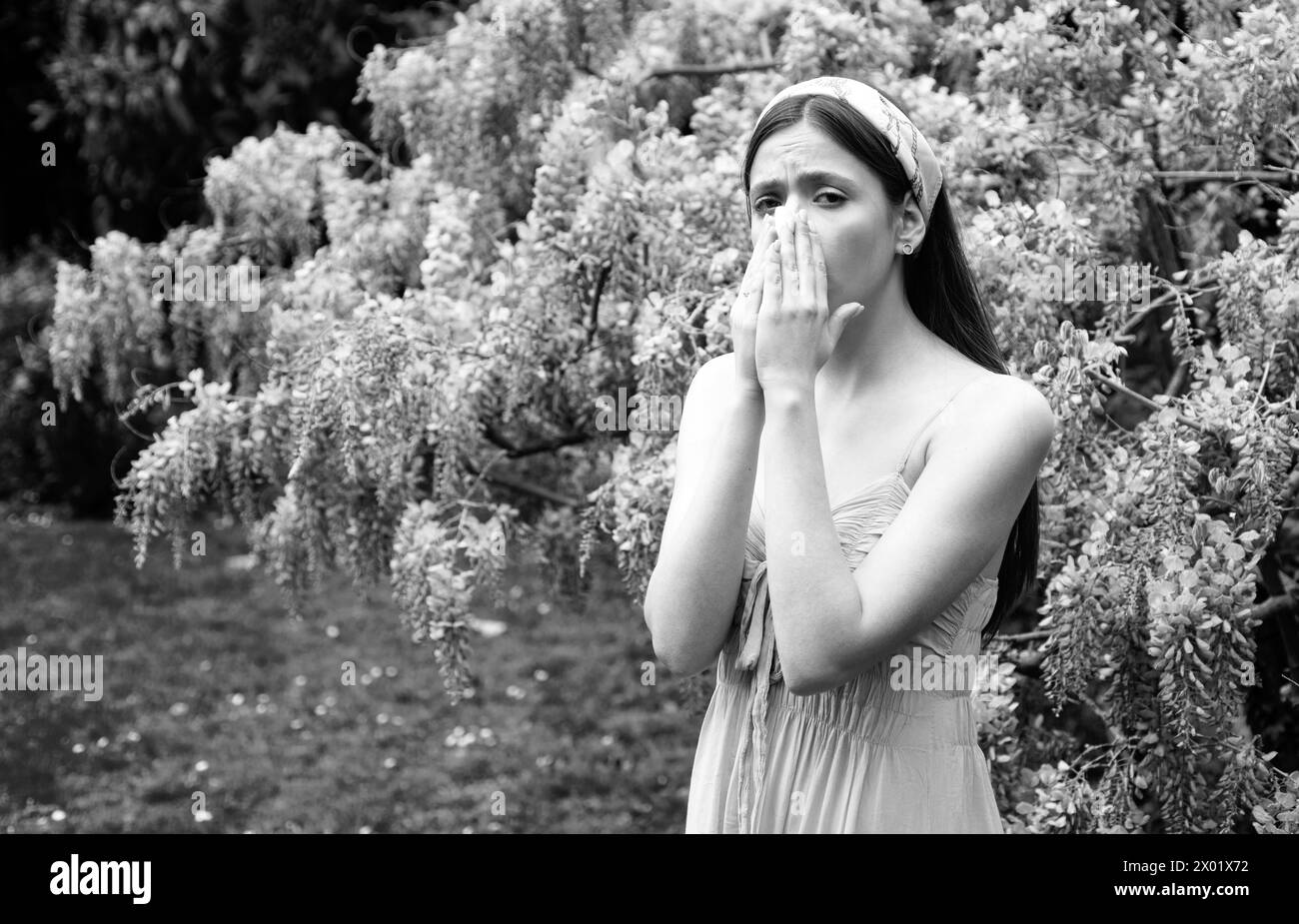 Spring allergy. Girl with nose sneezing. Allergic symptom concept ...