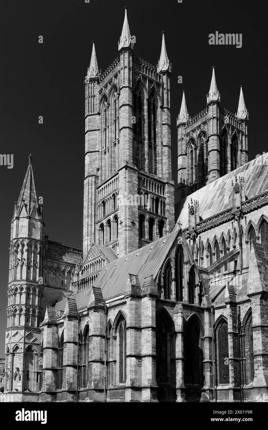 Spring colours over Lincoln cathedral, Lincoln City, Lincolnshire ...