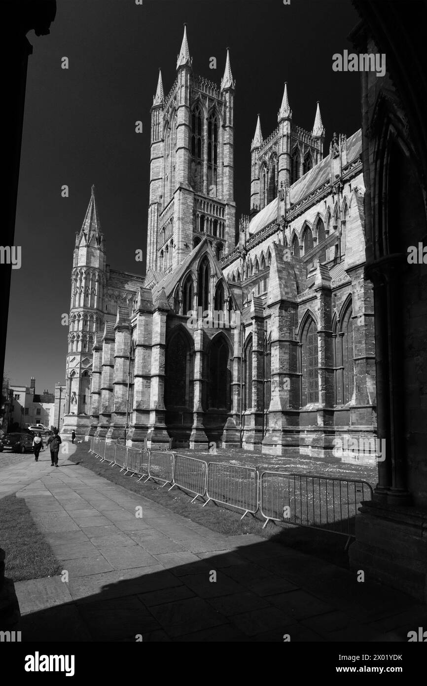 Spring colours over Lincoln cathedral, Lincoln City, Lincolnshire ...
