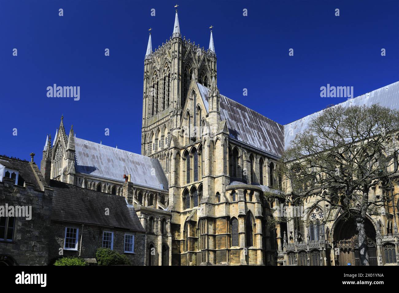 Spring colours over Lincoln cathedral, Lincoln City, Lincolnshire ...
