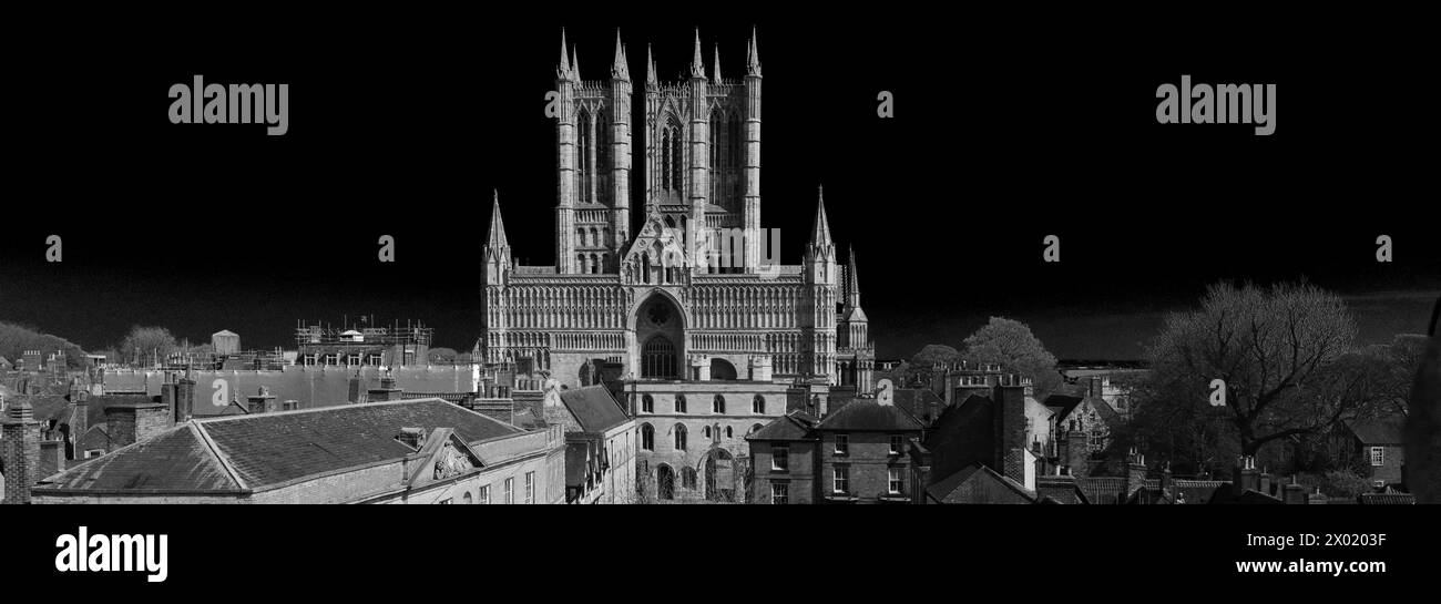 Spring colours over Lincoln cathedral, Lincoln City, Lincolnshire ...