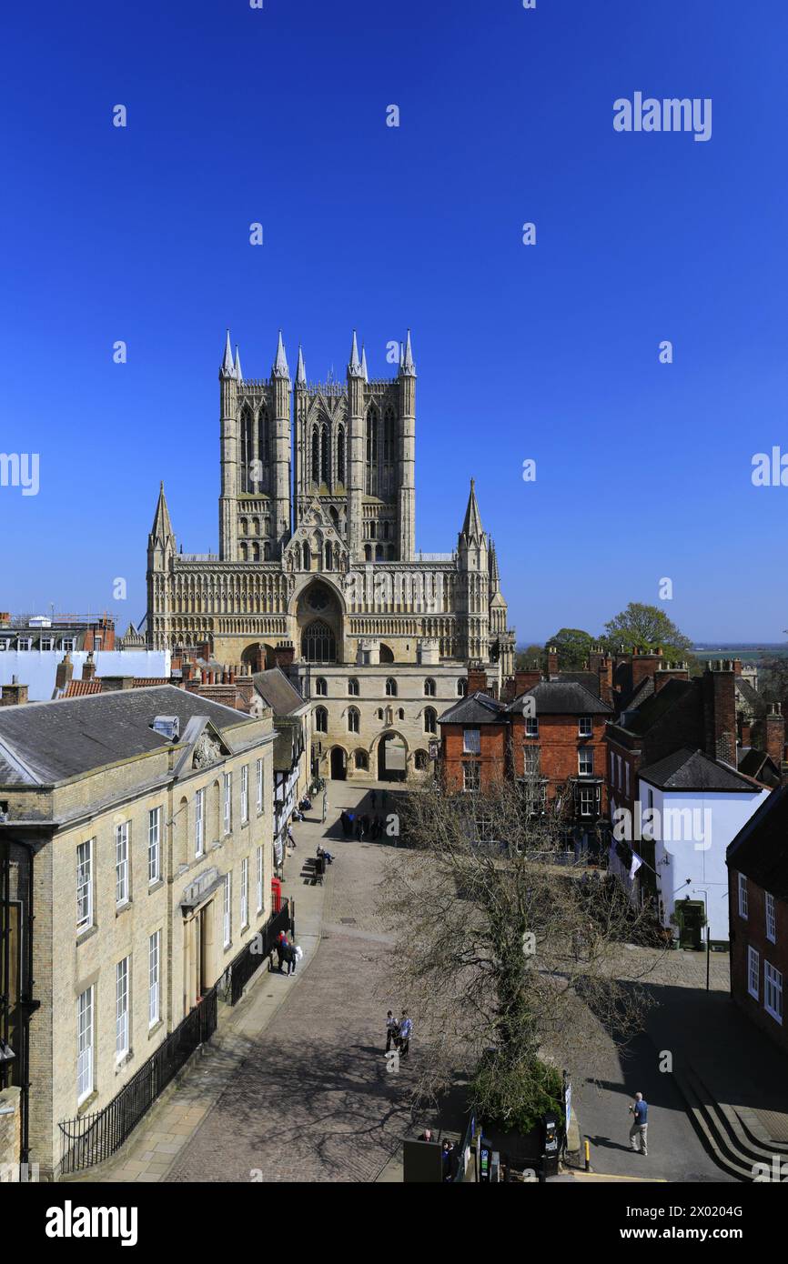 Spring colours over Lincoln cathedral, Lincoln City, Lincolnshire ...