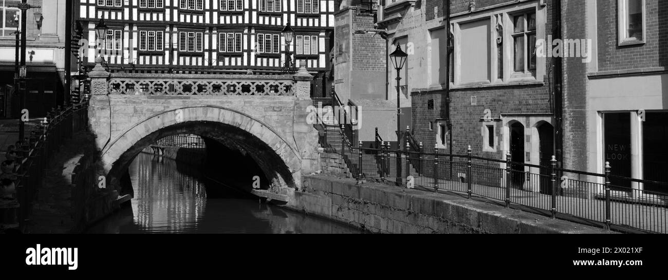 The Old High bridge, River Witham, Lincoln City, Lincolnshire, England ...