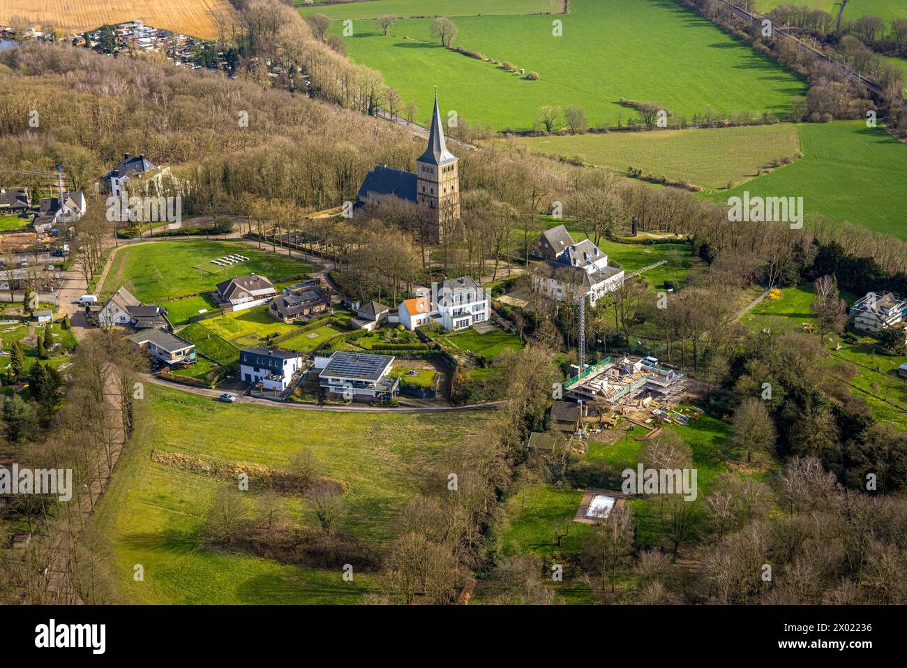 Aerial view, residential area and St. Vitus Catholic Church, Hochelten ...