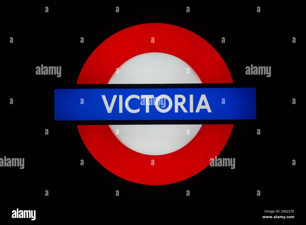 Victoria tube hi-res stock photography and images - Alamy
