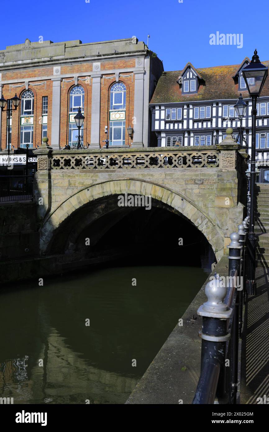 The Old High bridge, River Witham, Lincoln City, Lincolnshire, England ...