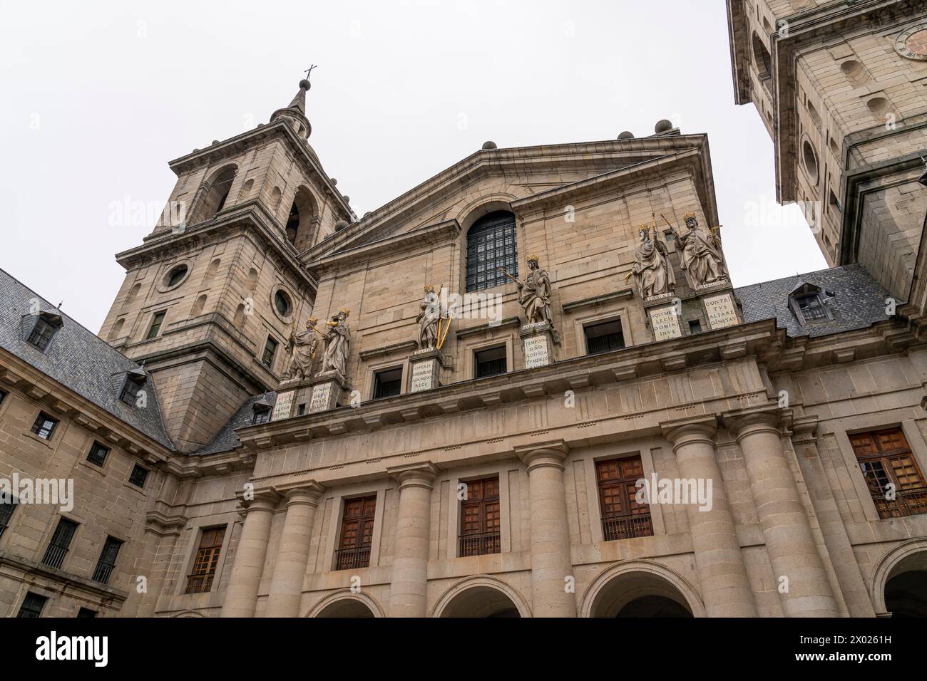 Austere classical architecture hi-res stock photography and images - Alamy