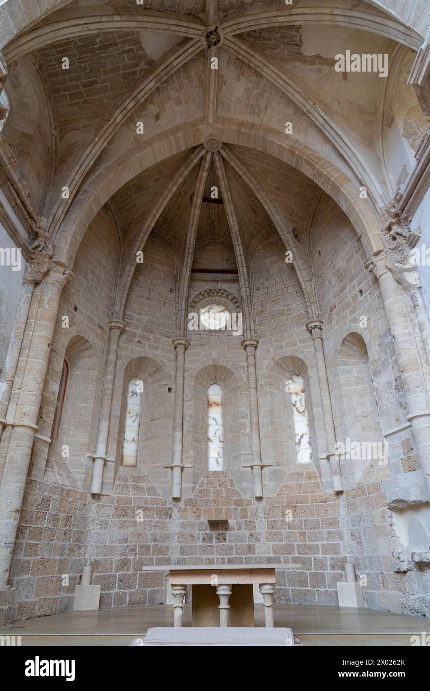 The Gothic apse and remains of an altar in the Monasterio de Piedra ...