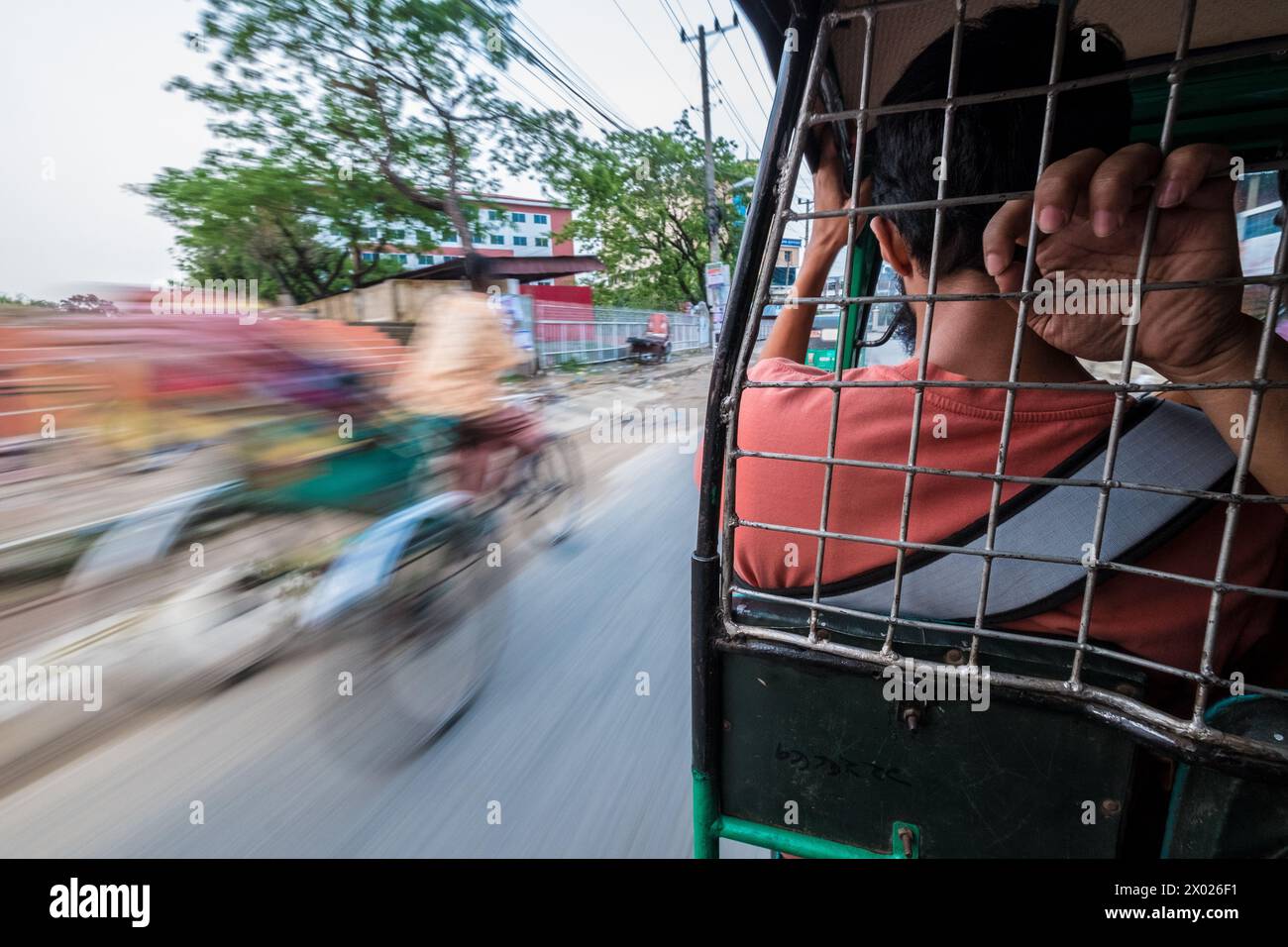 Auto rickshaw bangladesh hi-res stock photography and images - Alamy