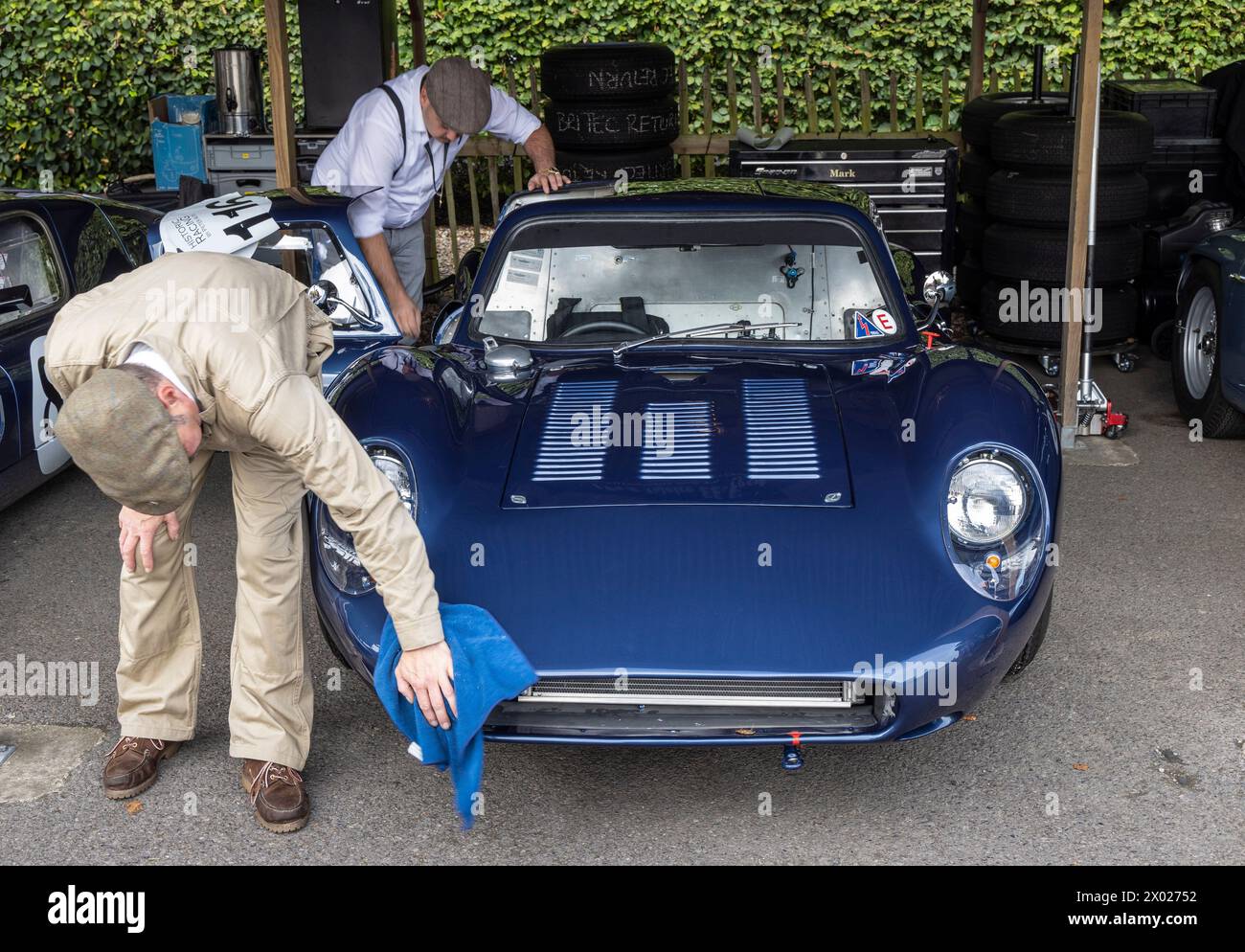 Tojeiro ee ford hi-res stock photography and images - Alamy