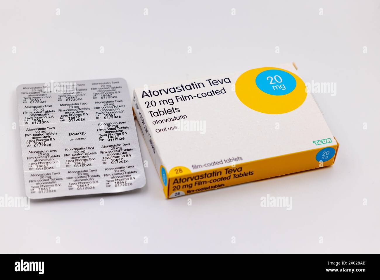 Atorvastatin tablets hi-res stock photography and images - Alamy