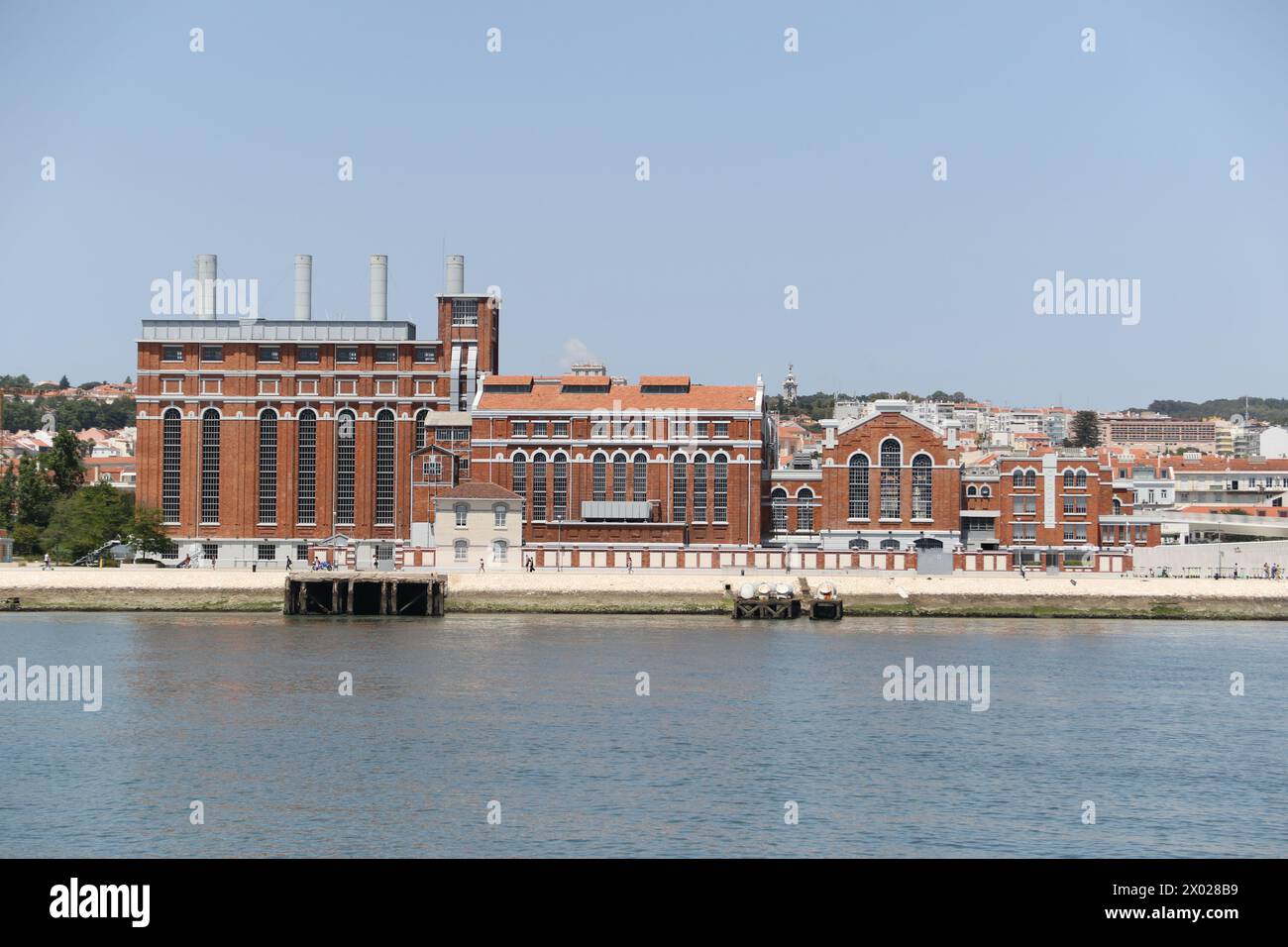 The Tejo Power Station was a thermoelectric power plant, open from 1909 ...