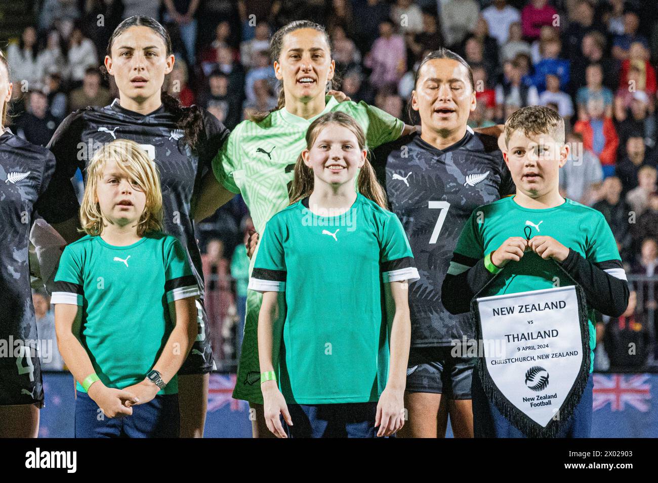 Victoria esson hi-res stock photography and images - Alamy