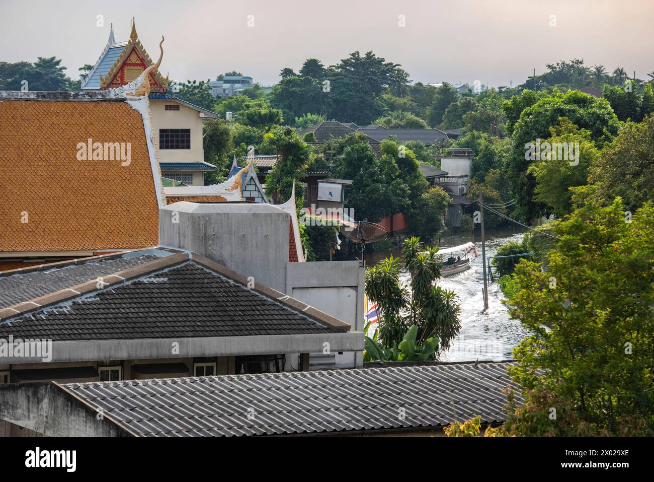 the Khlong Phasi Charoen Canal in Thonburi in the city of Bangkok in ...