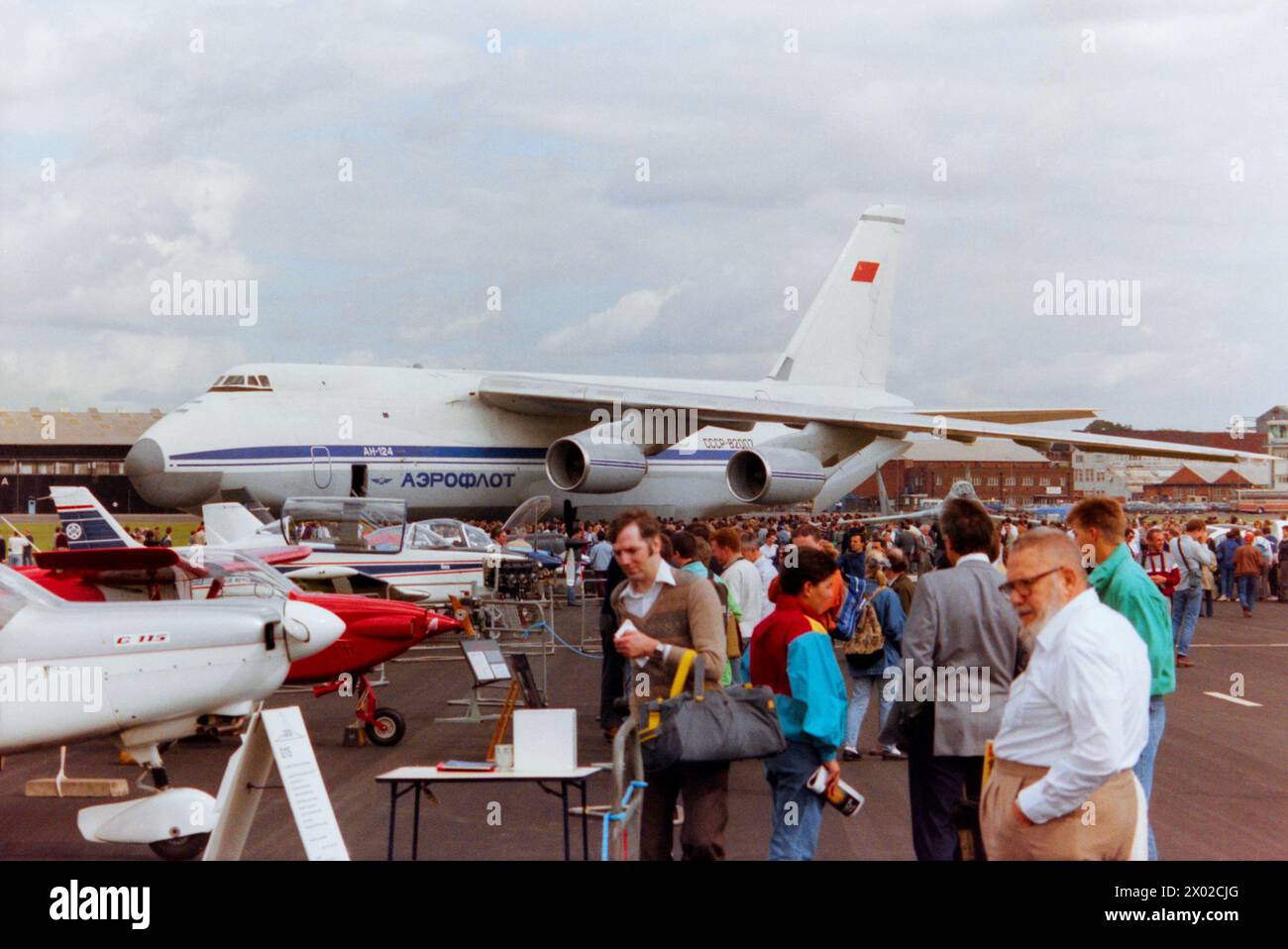 Soviet Aeroflot Antonov An-124 Ruslan transport plane CCCP-82007 on ...