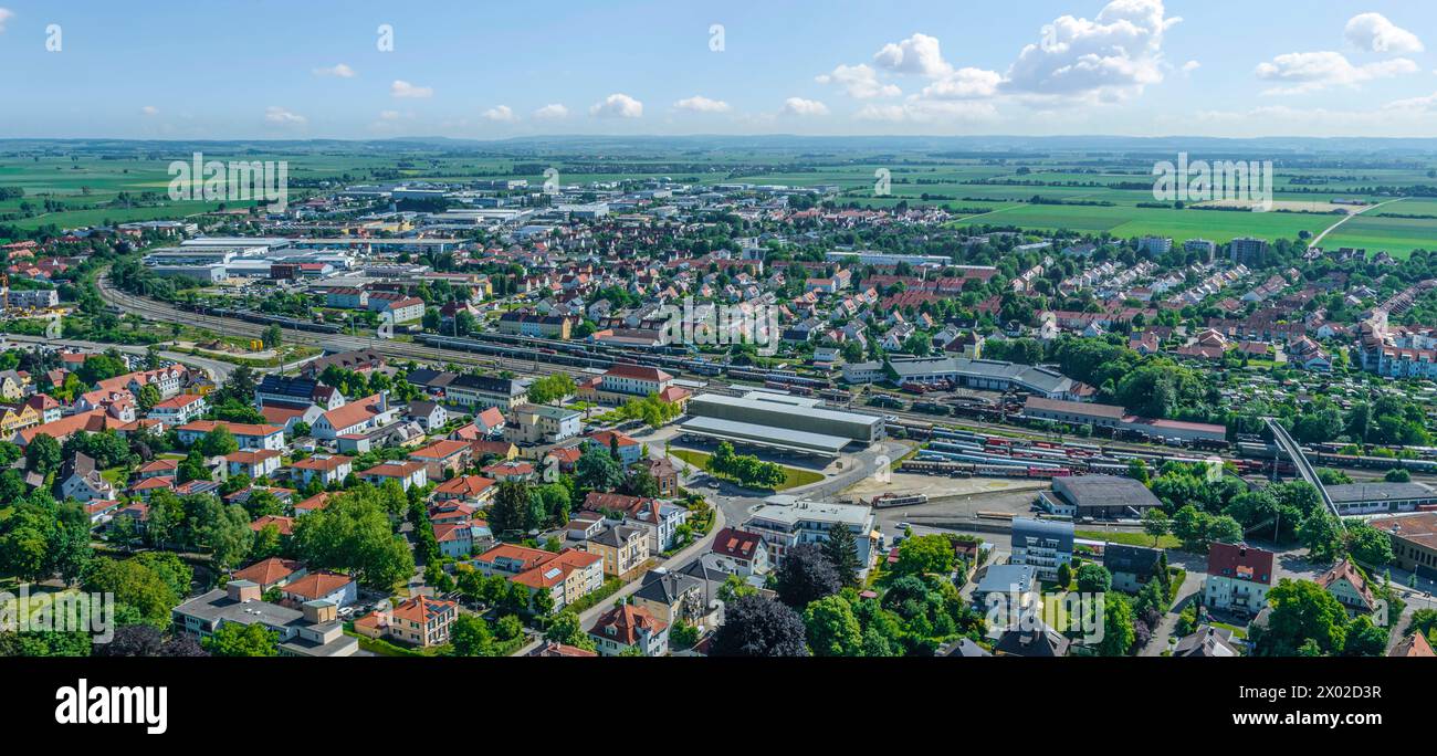 Ausblick auf die pittoreske Stadt Nördlingen im Rieskrater in ...