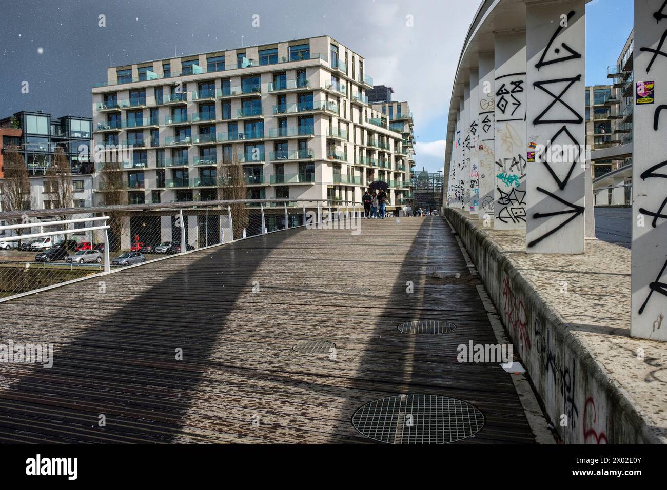 Le pont rue hi-res stock photography and images - Alamy
