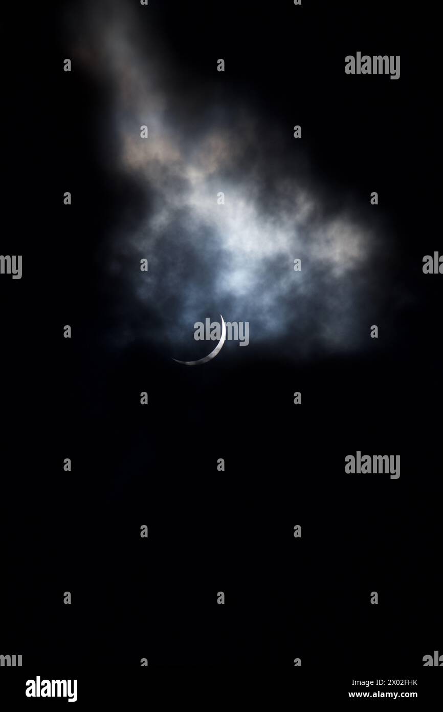 Eclipse phenomenon explanation hi-res stock photography and images - Alamy