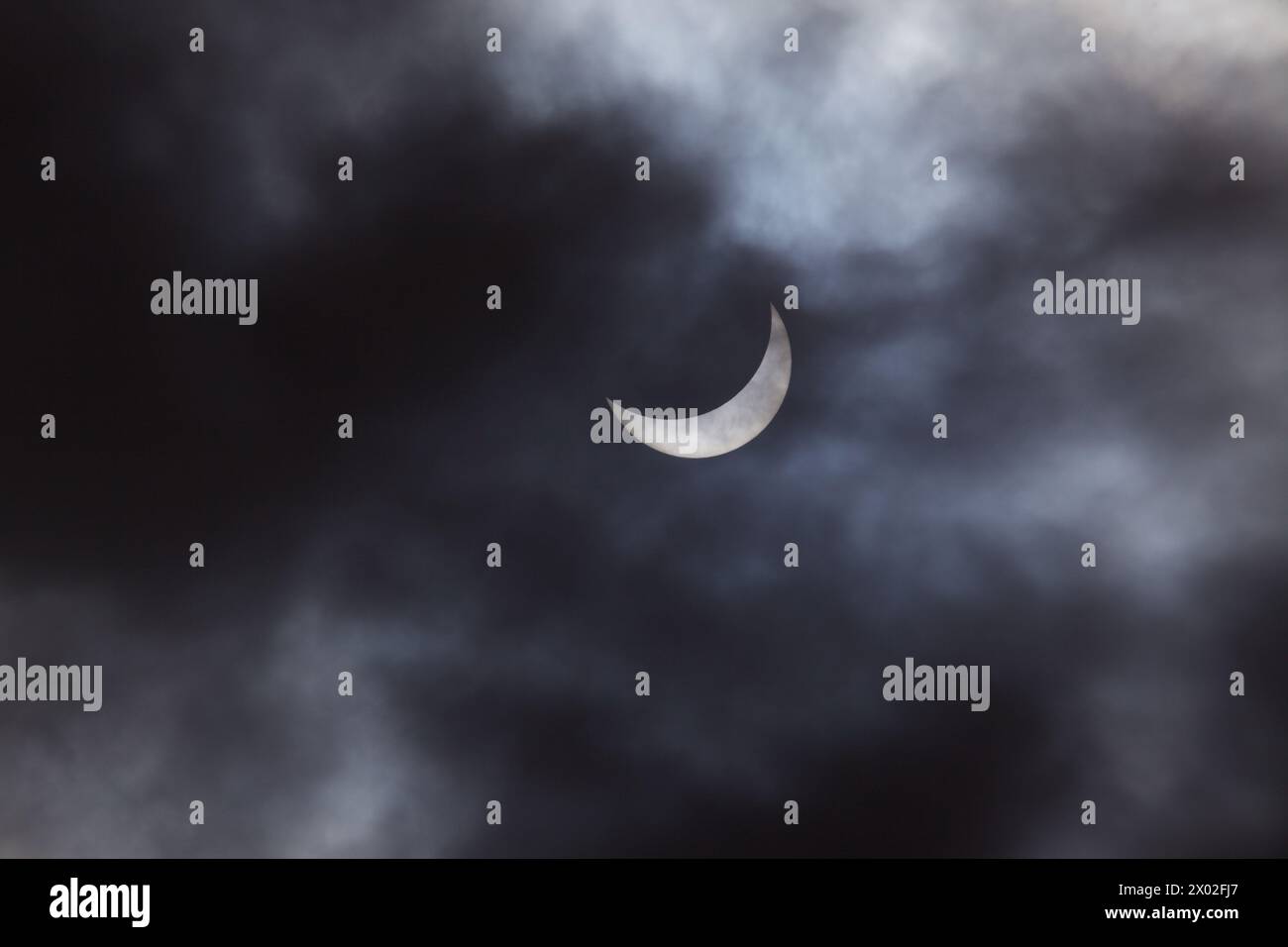 Eclipse phenomenon explanation hi-res stock photography and images - Alamy
