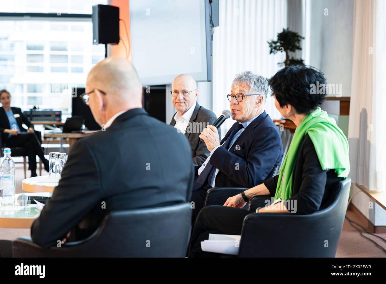 Reinhard Pfeiffer, CEO Messe Munich, Carina Kniep, Divisions ...