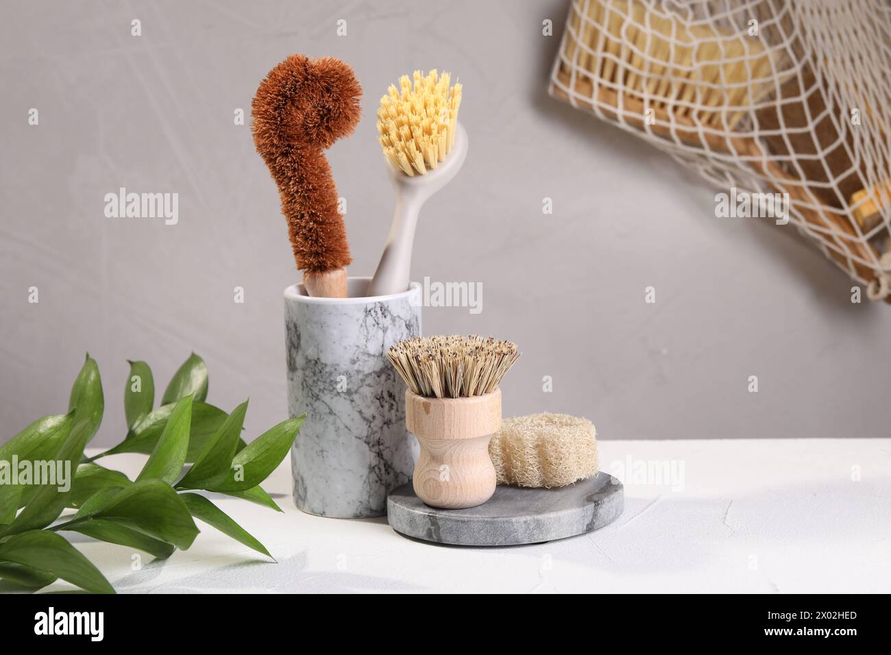 Cleaning brushes hi-res stock photography and images - Alamy