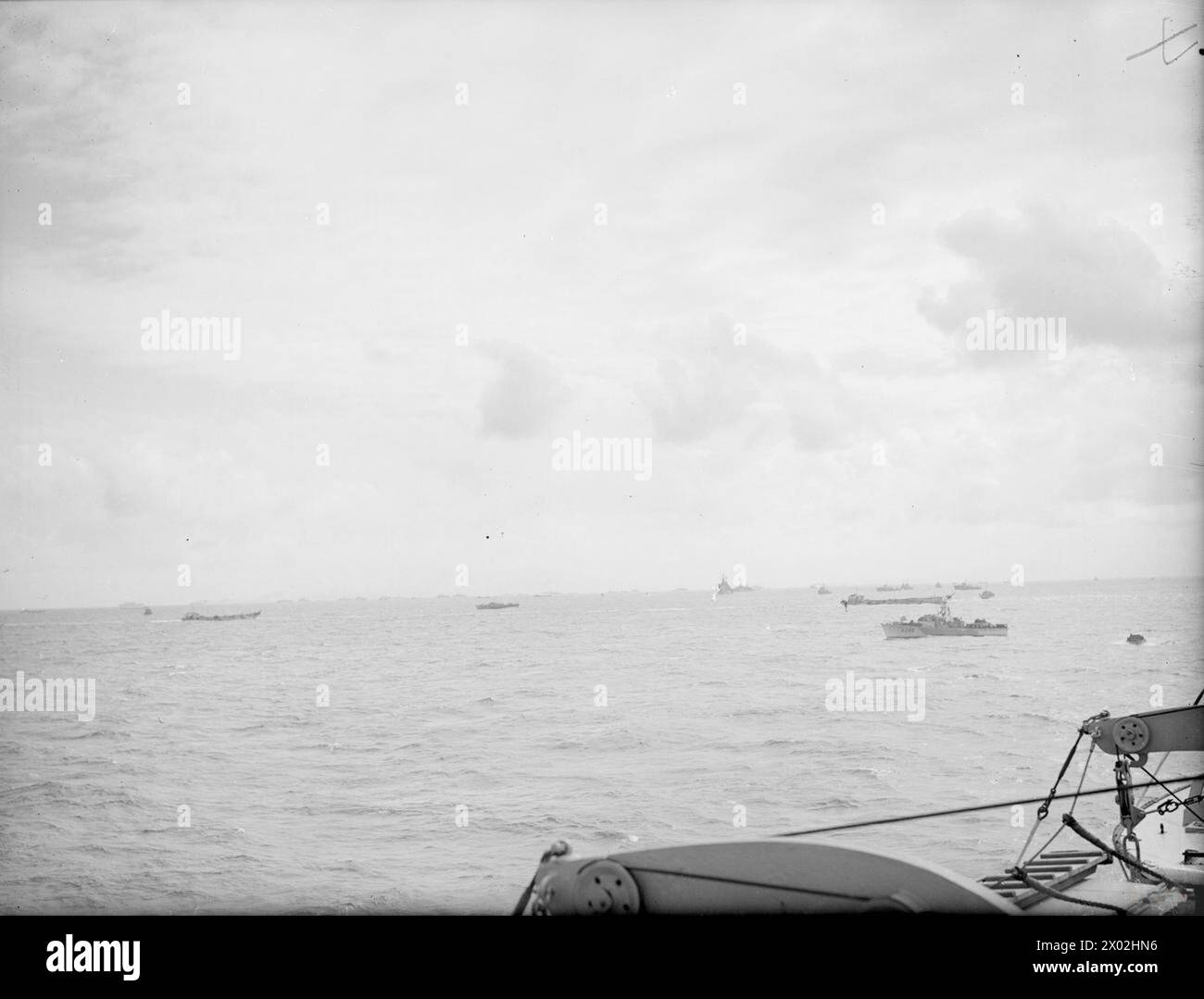 D day british landing craft hi-res stock photography and images - Alamy