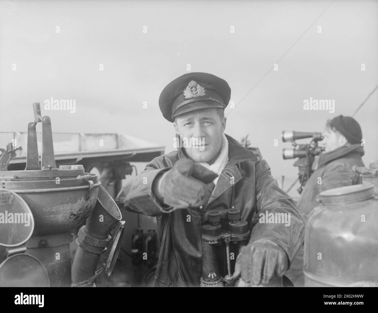 DESTROYER MEN. FEBRUARY 1942, ON BOARD THE TRIBAL CLASS DESTROYER HMS ...