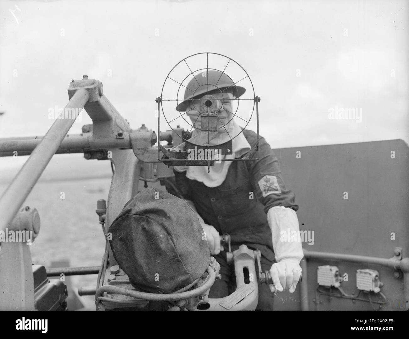 Back gun hi-res stock photography and images - Alamy