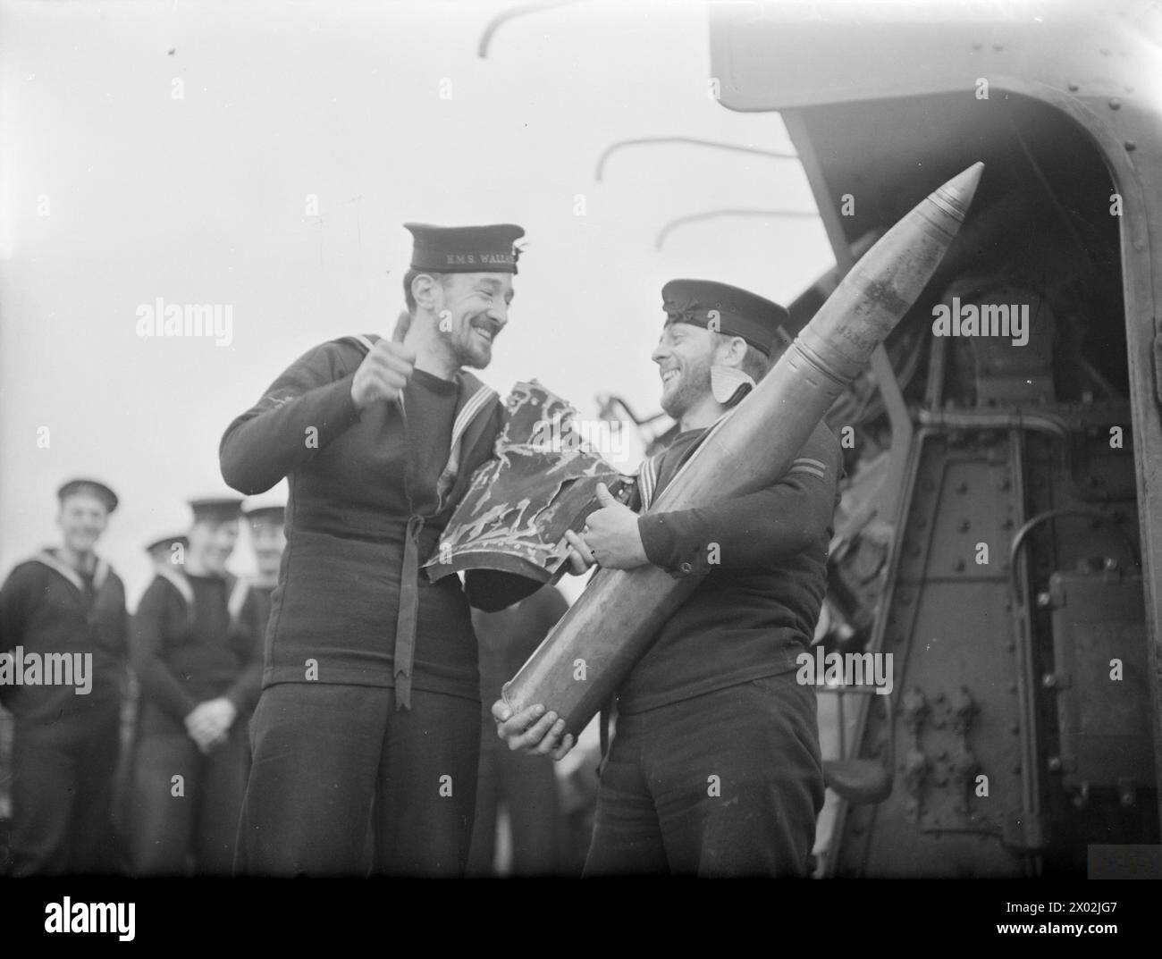 TRIUMPHANT RETURN FOR HMS WALLACE. JANUARY 1941, ON BOARD THE DESTROYER ...