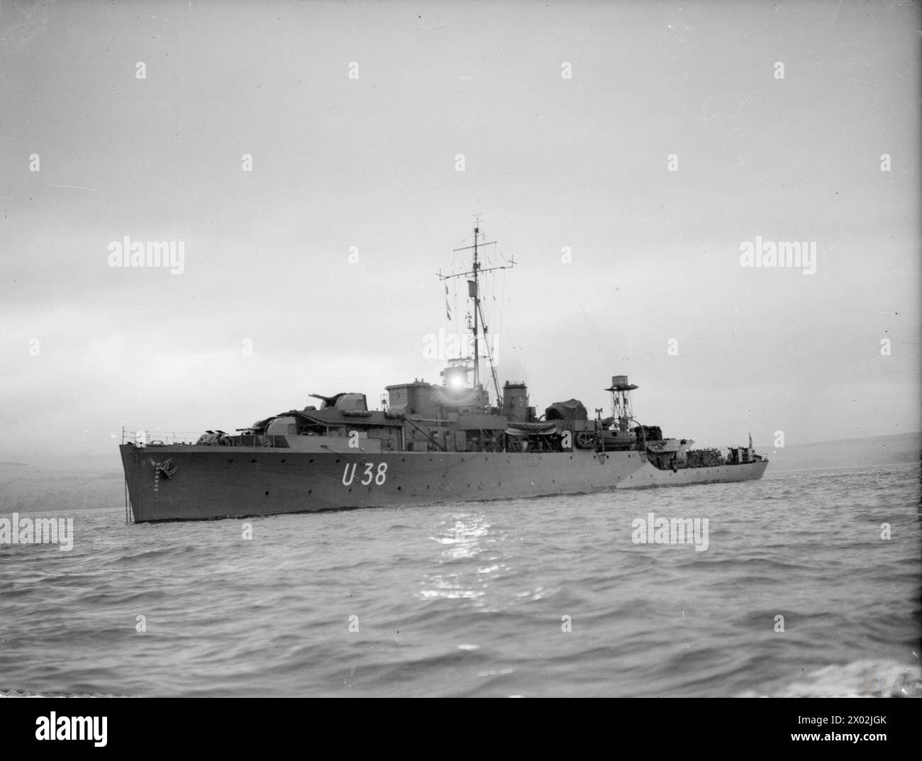 HMS CYGNET, THE NEW BRITISH SLOOP. 24 FEBRUARY 1943, GREENOCK Stock ...