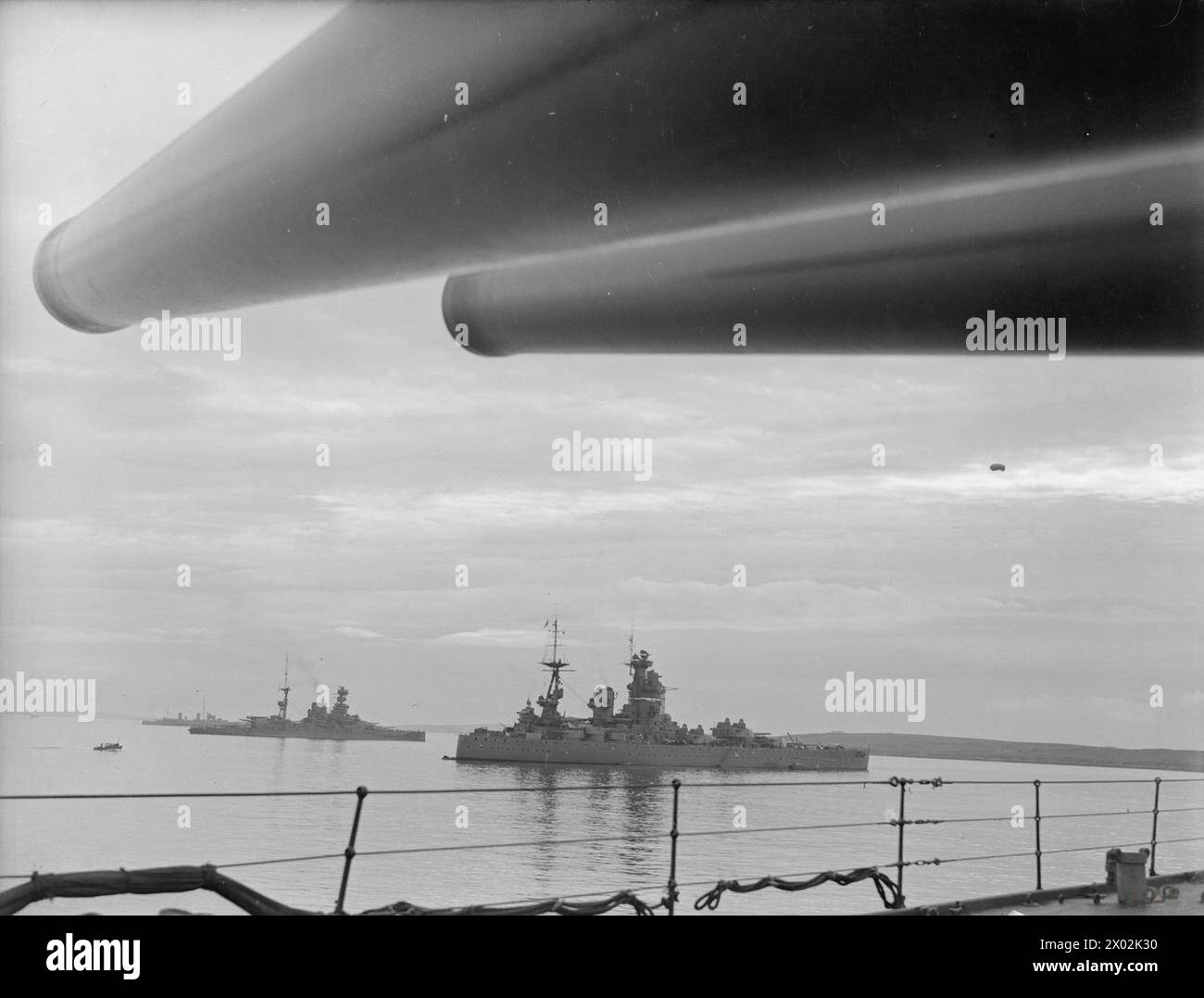 ON BOARD THE BATTLESHIP HMS RODNEY AT SEA. 1940, ON BOARD THE BRITISH BATTLESHIP. - HMS NELSON ...