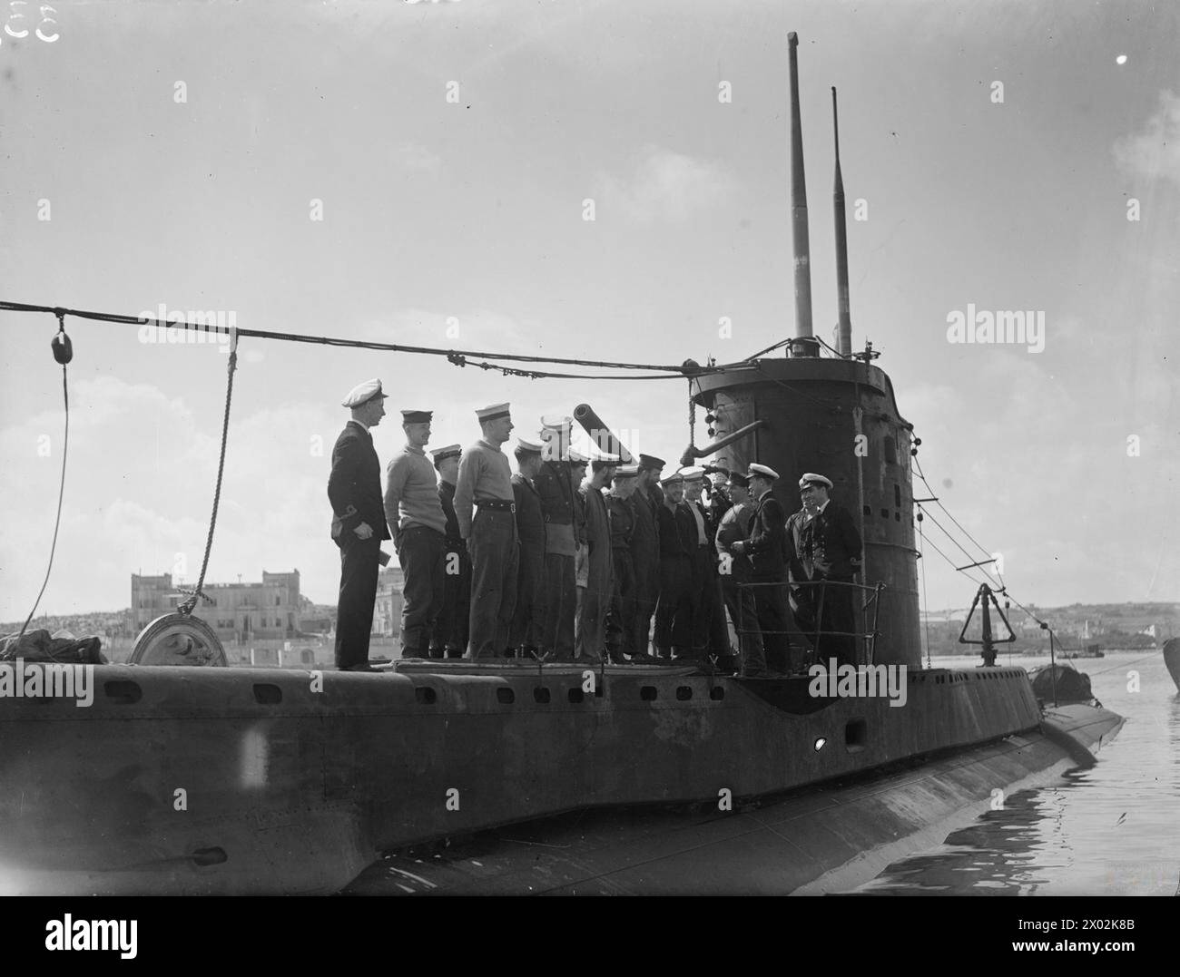 "SUBMARINE LIFE": LAST MINUTE DUTIES BEFORE A MEDITERRANEAN PATROL ...