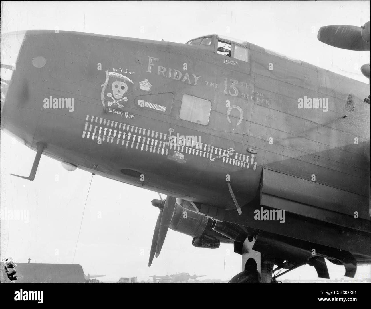 Handley page halifax iii hi-res stock photography and images - Alamy