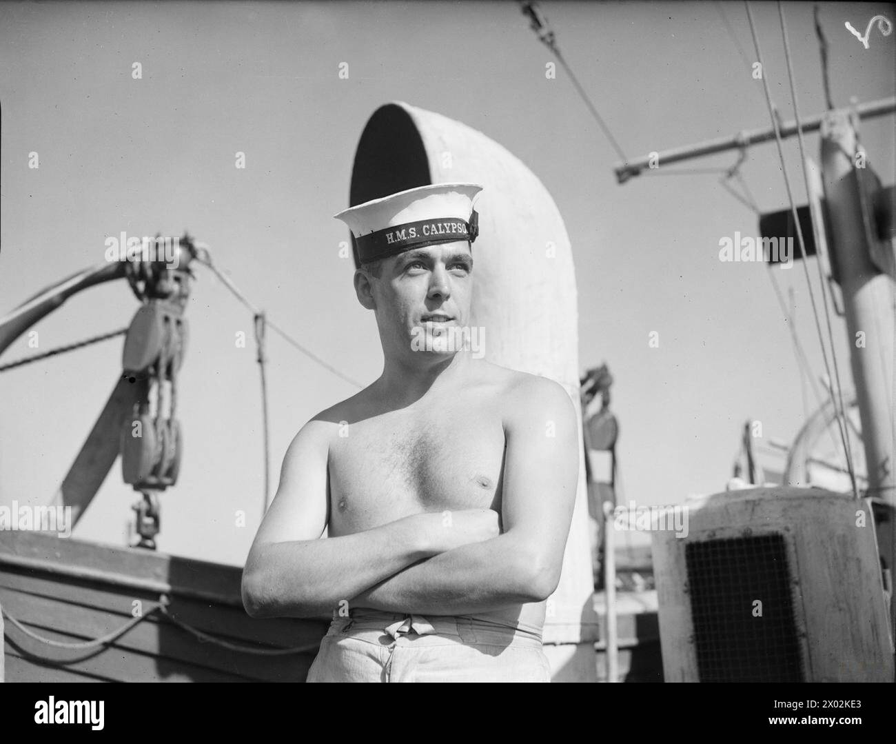 MINESWEEPING ON THE MEDITERRANEAN WAR ROUTES. 18 DECEMBER 1942, ABOARD ...