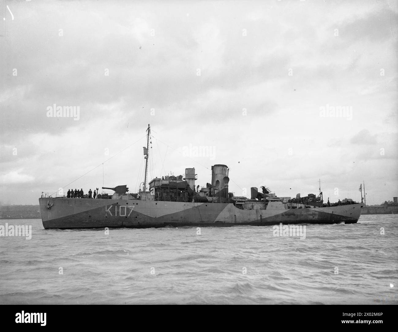 HMS NASTURTIUM, BRITISH FLOWER CLASS CORVETTE. 14 APRIL 1942, LIVERPOOL ...