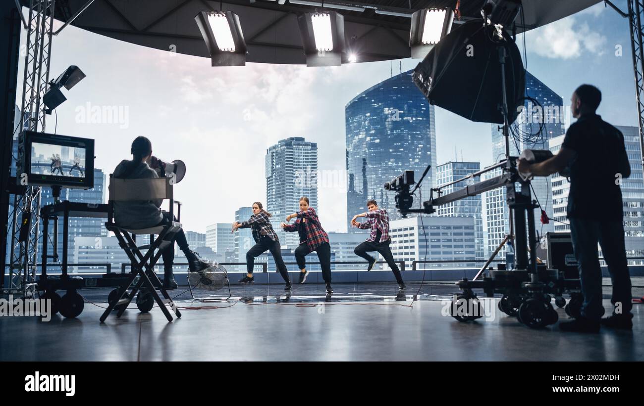 3d virtual tv studio set hi-res stock photography and images - Alamy