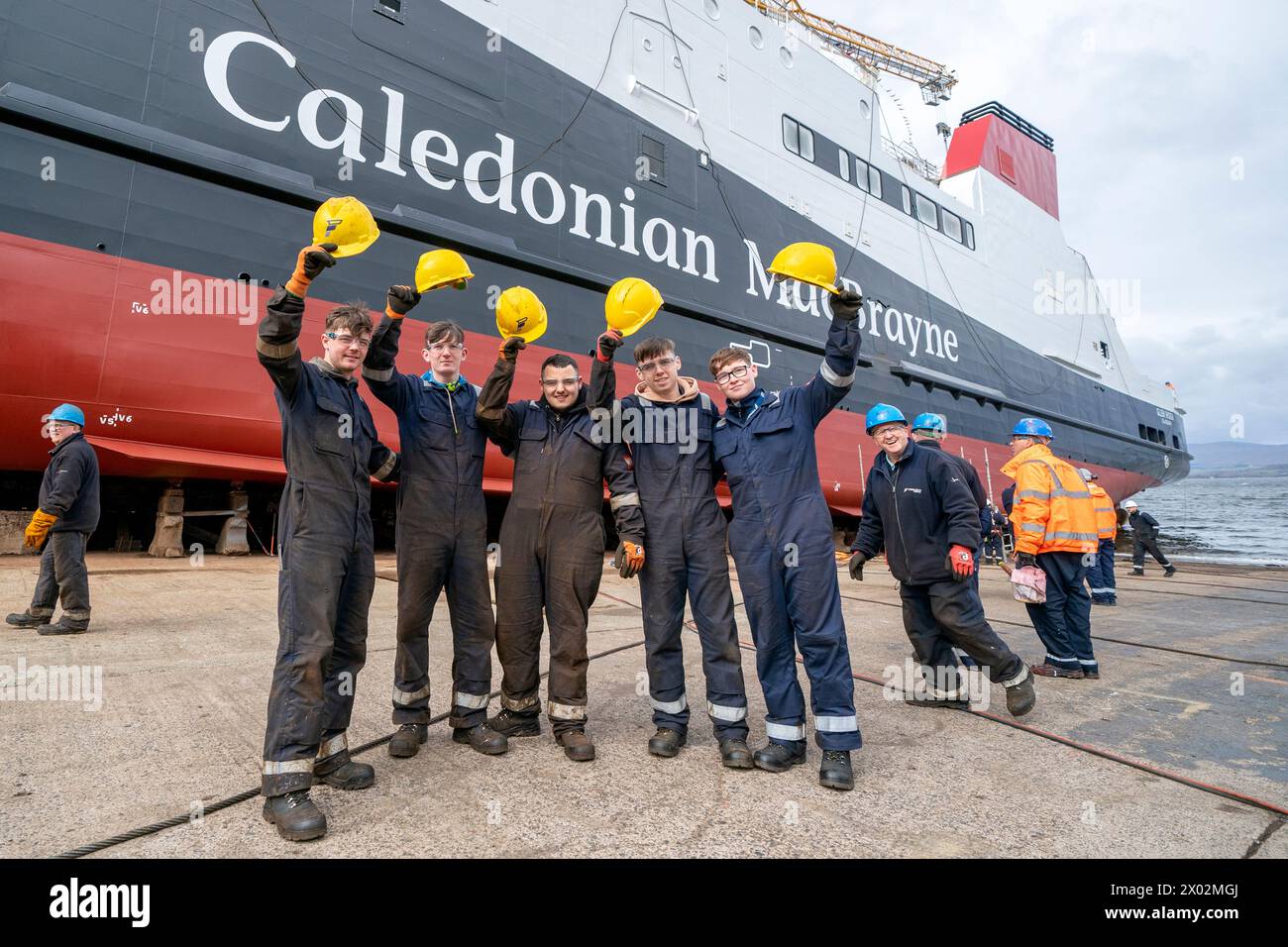 Apprentice shipbuilders alongside the MV Glen Rosa before it is ...
