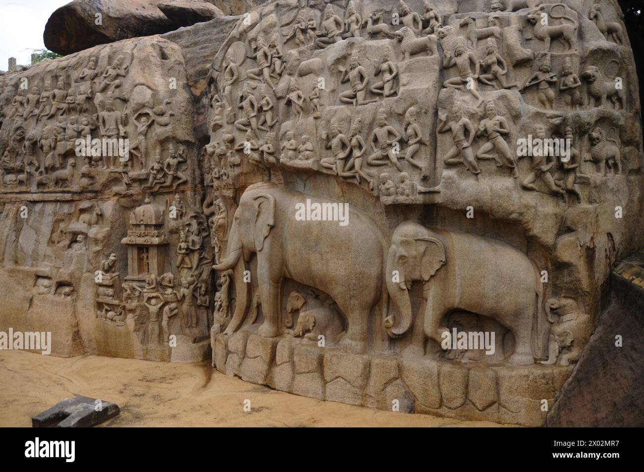 Bas relief of Descent of the Ganga River, Mahabalipuram, UNESCO World ...