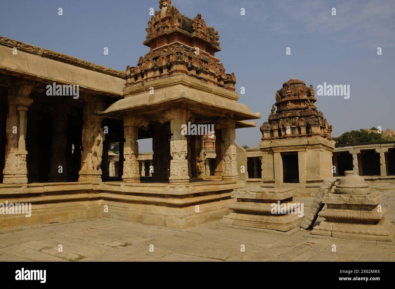 Hampi shri krishna swami temple hi-res stock photography and images - Alamy