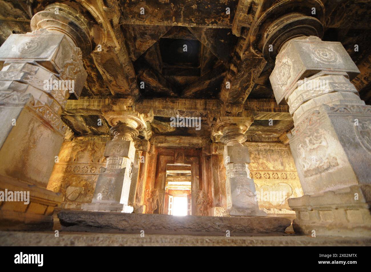 Inside Virupaksha Temple, Hampi, UNESCO World Heritage Site, Karnataka ...