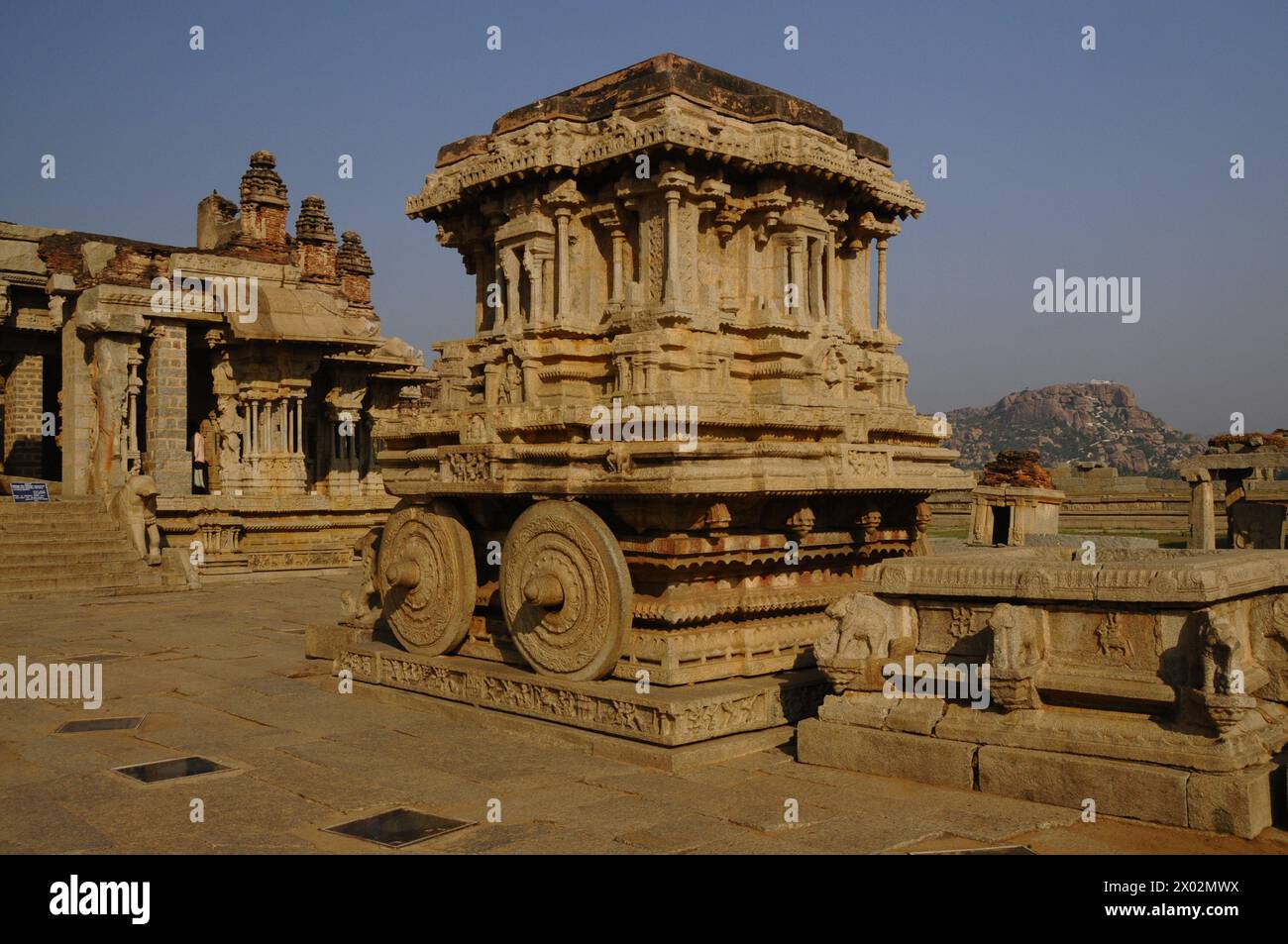 Stone Chariot at Vitthala Temple, Hampi, UNESCO World Heritage Site ...