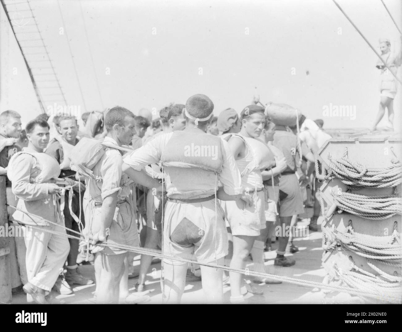ITALIAN PRISONERS CAPTURED IN LIBYA, ON ROUTE TO THE UK. 29 MAY 1942 ...