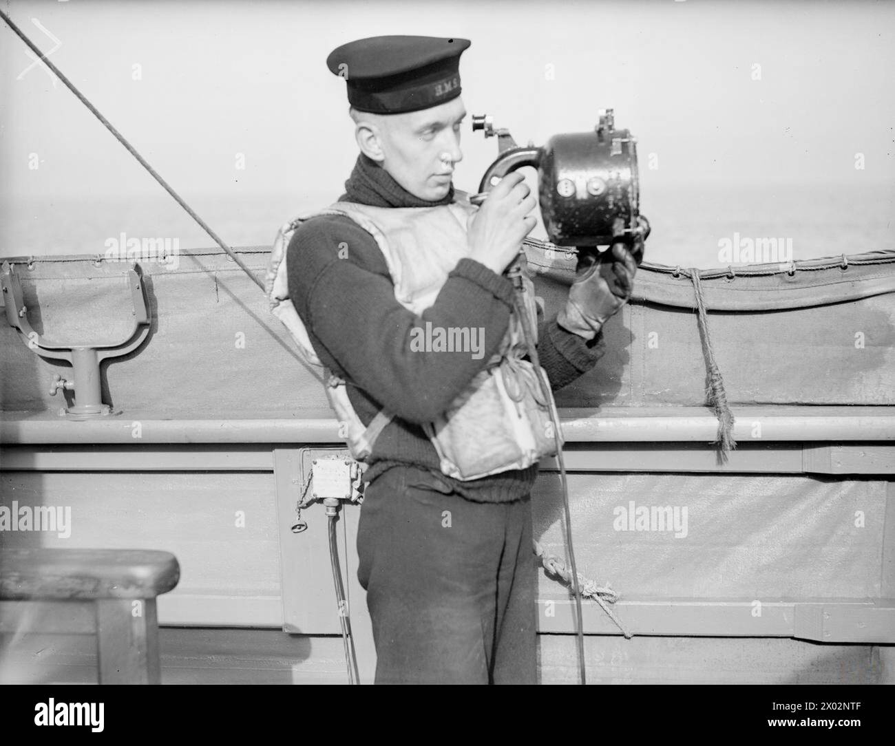 Ship aldis lamp hi-res stock photography and images - Alamy