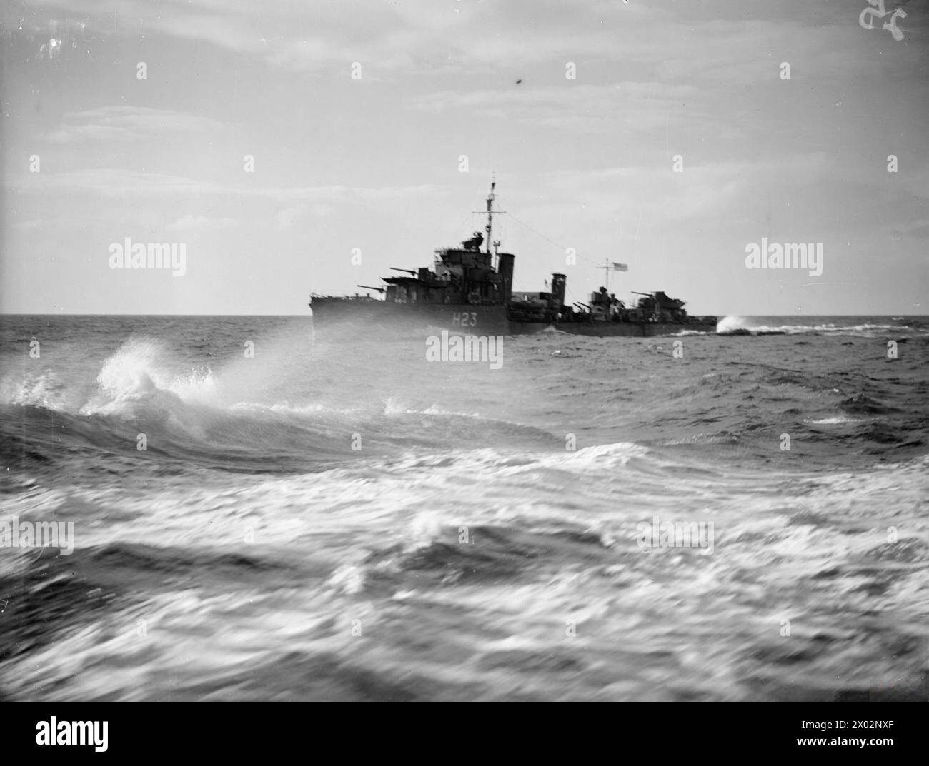 Hms echo hi-res stock photography and images - Alamy