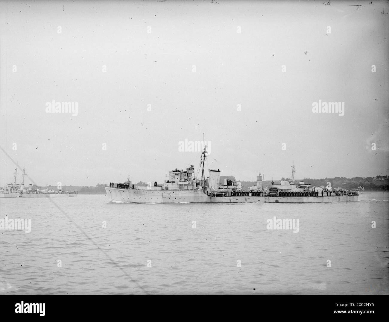HMS CHIDDINGFOLD, BRITISH HUNT CLASS DESTROYER, MAY 1945, HARWICH ...