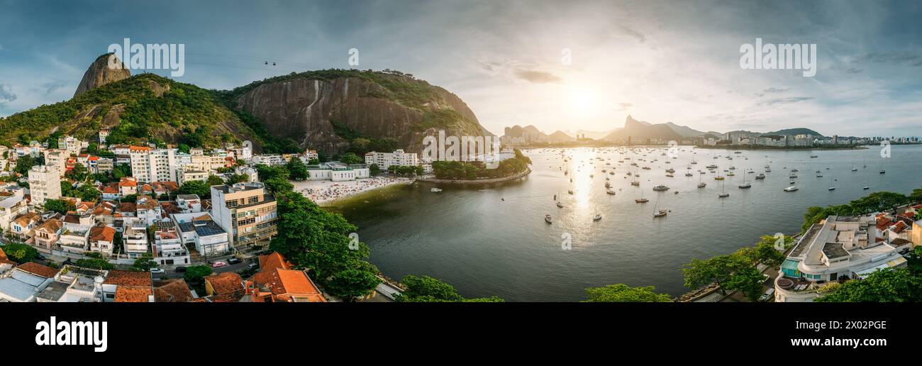 Rio neighbourhood hi-res stock photography and images - Alamy