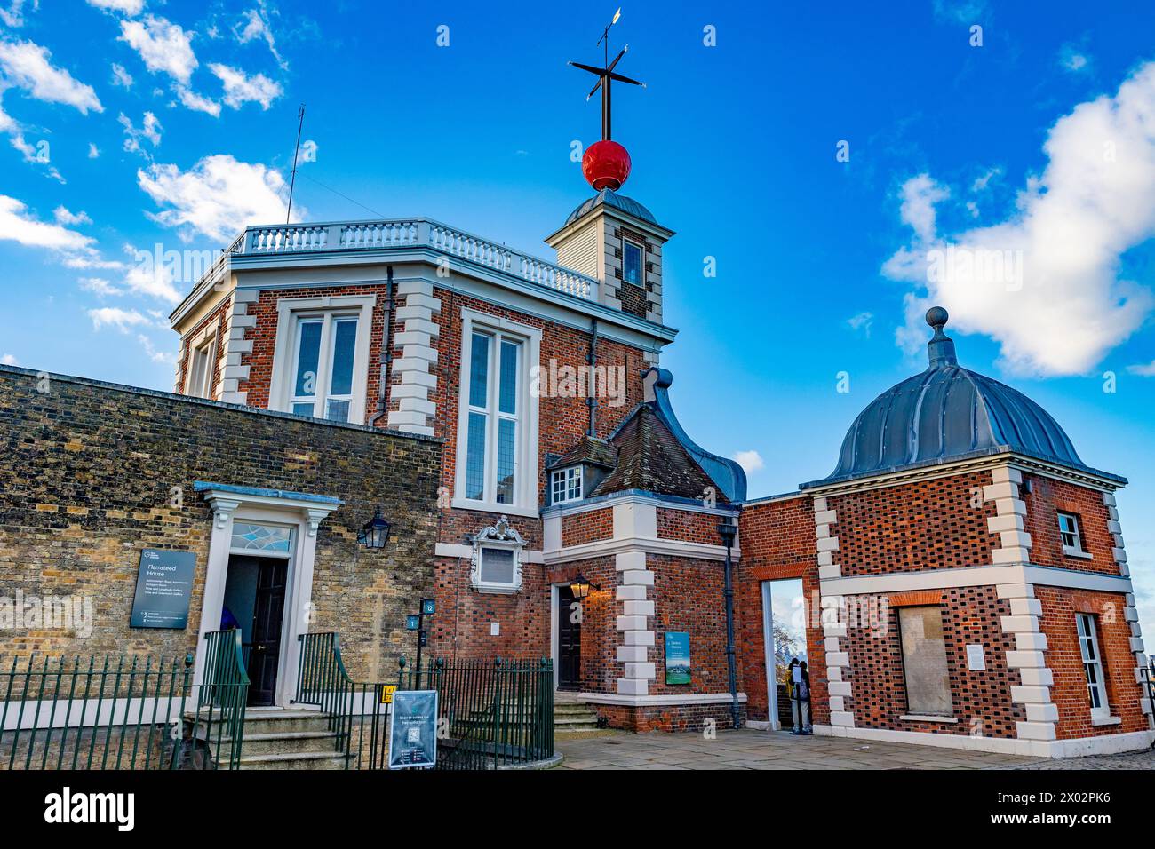 At the center of the world's time zones. The Prime Meridian in ...