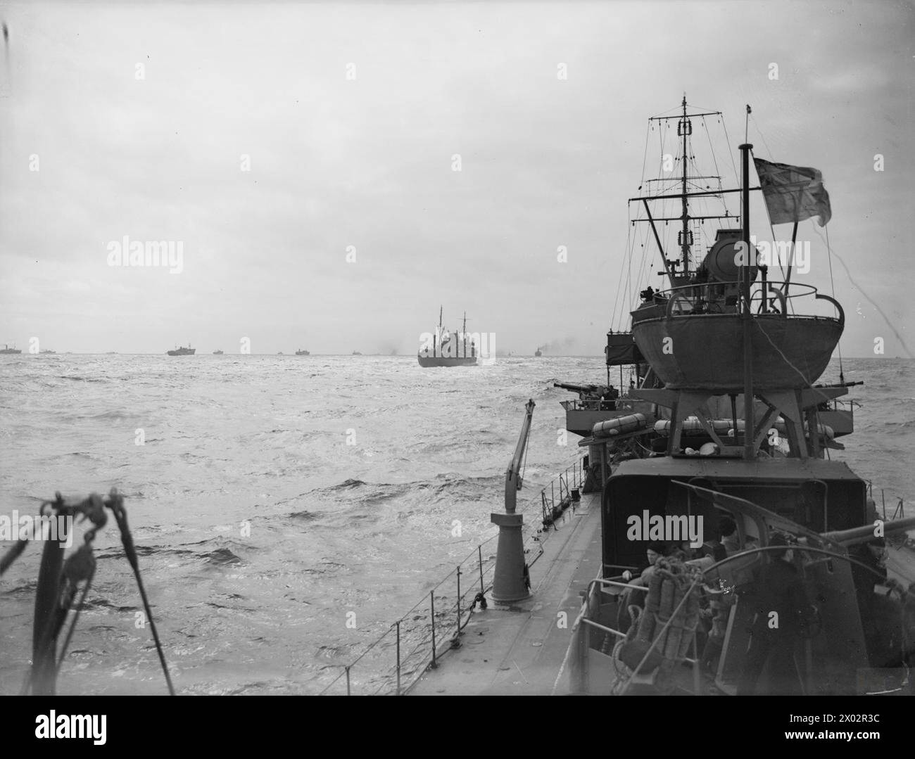ATLANTIC CONVOYS. JULY 1941, ON BOARD THE ESCORTING DESTROYER HMS VANOC ...